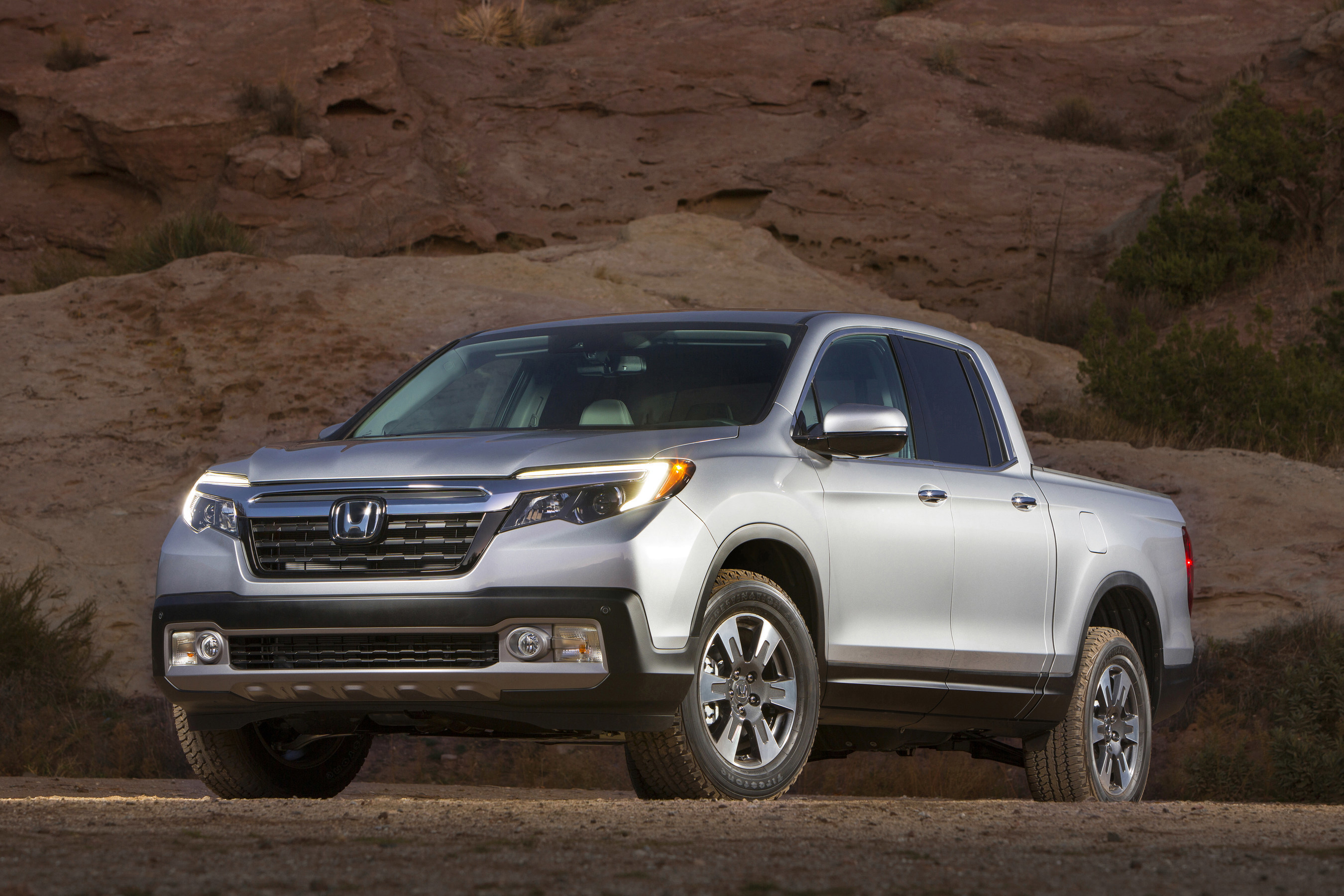 All-New 2017 Honda Ridgeline Pickup Truck Makes World Debut at 2016 ...